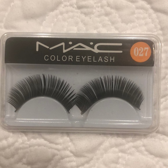 MAC Cosmetics | Makeup | 5 Bundle Brand New Full Mac Eyelashes 27 ...